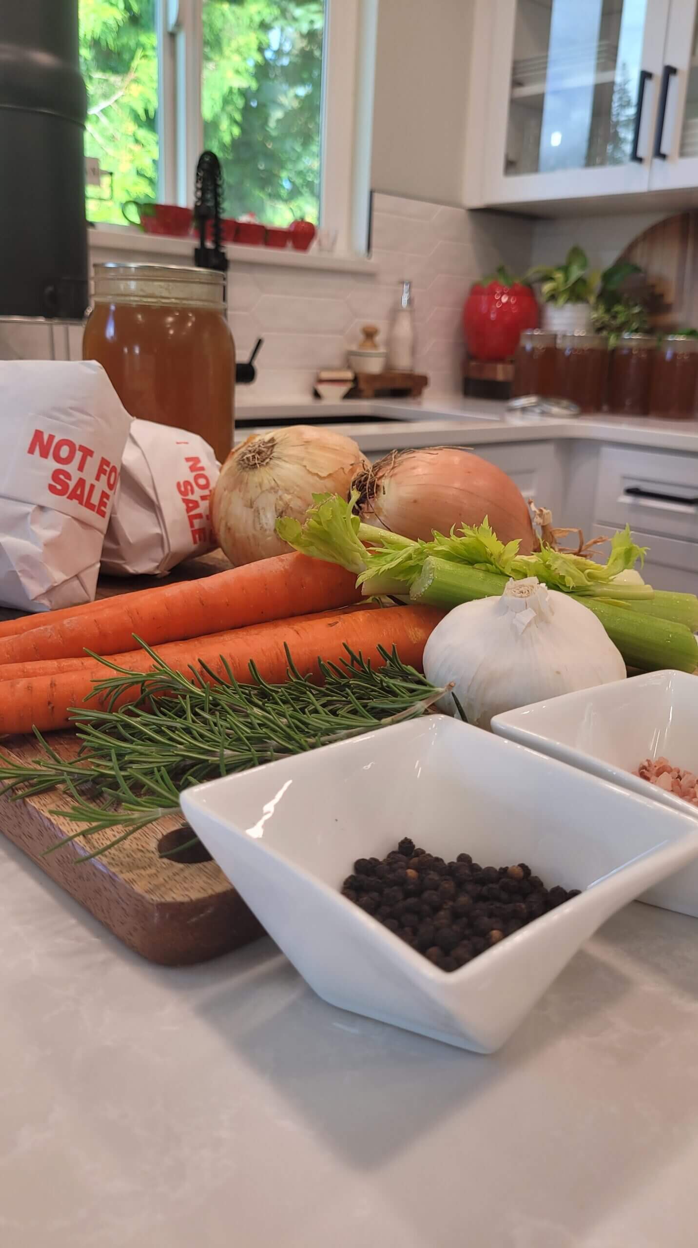 How to Make Homemade Beef Stock: Easy Beef Stock Recipe